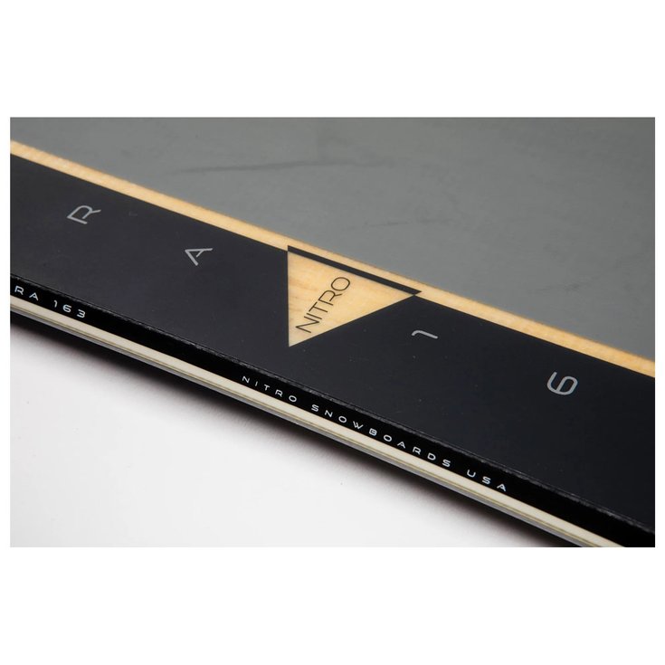 Planche Snowboard Nitro Pantera - Hiver 2022 | Glisshop
