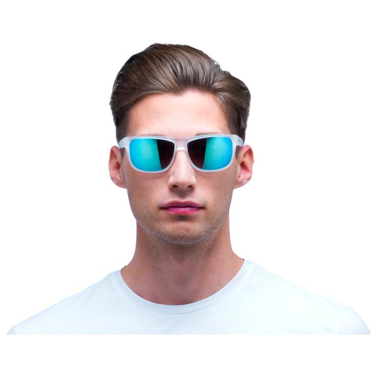 Occhiali da sole Red Bull Spect Loom Matte White Smoke Ice Blue Mirror ...